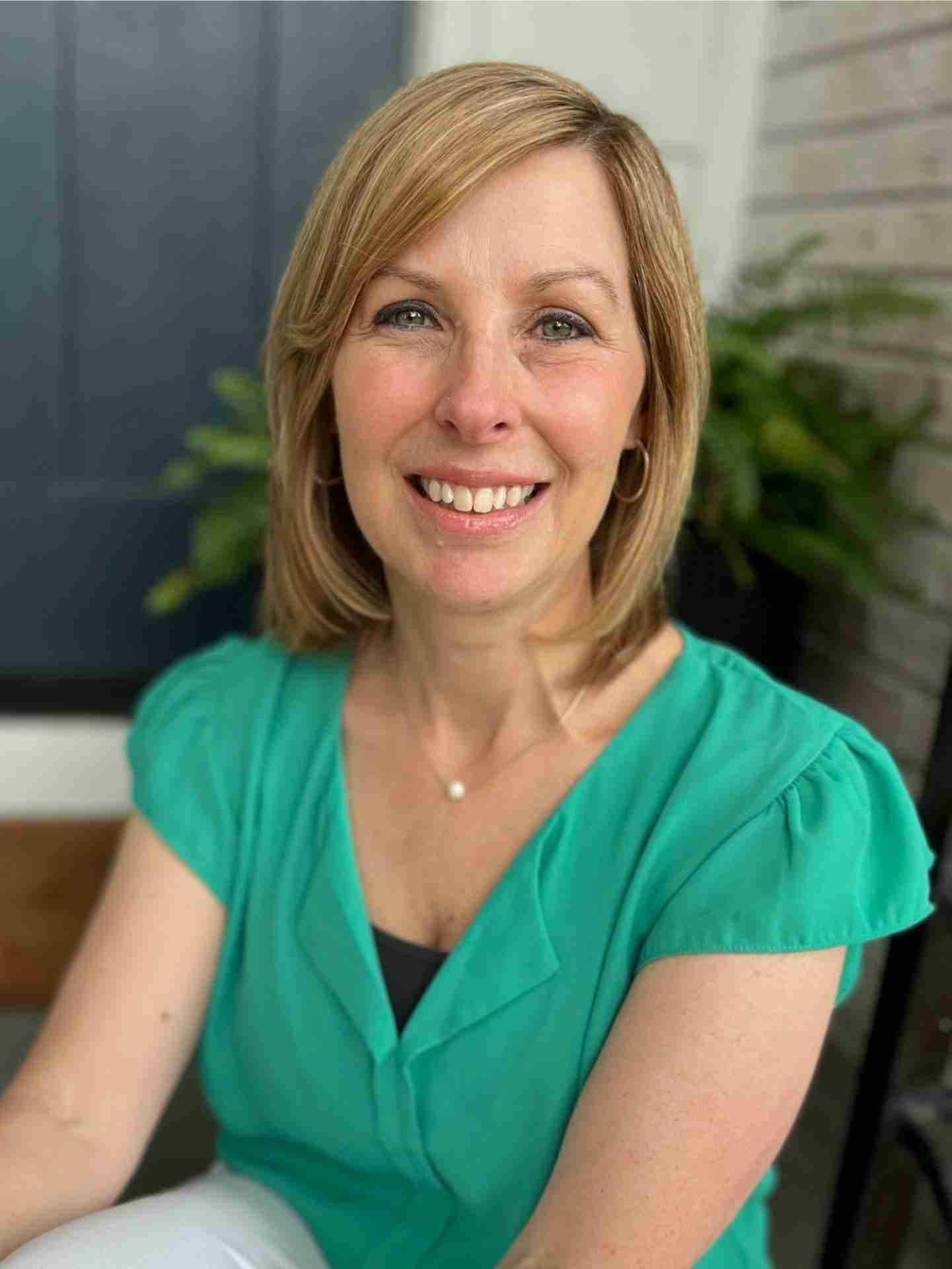 Liz Goebelbecker | Therapist in Charlotte | Modern Era Counseling